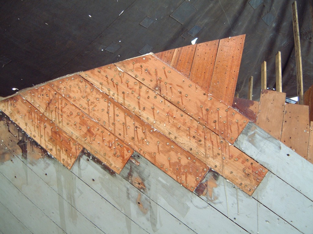 Wooden boat repair: Double diagonal hull planks I