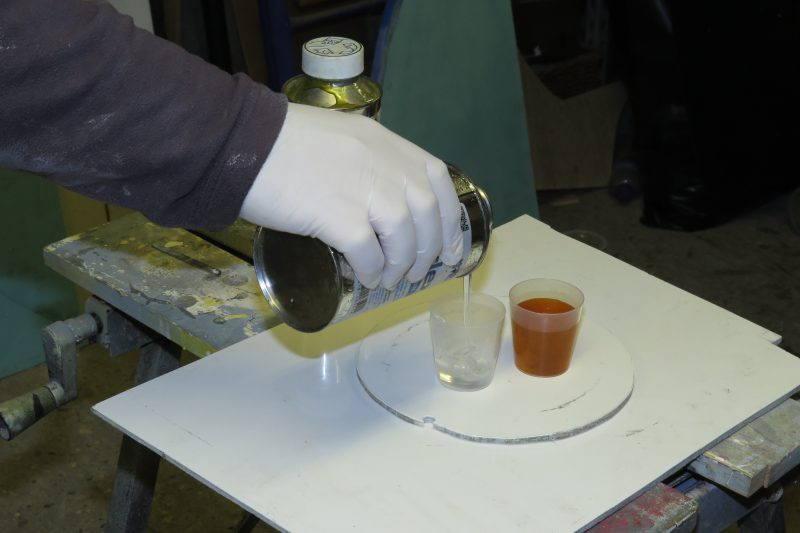 How to keep your epoxy warm in winter: build a hotbox - Epoxycraft